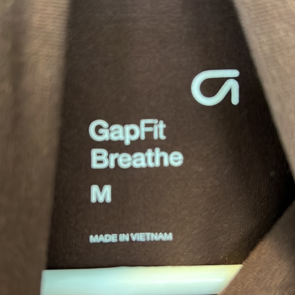 GAP | Tops | Nwt Gap Fit Breathe Turtleneck | Poshmark